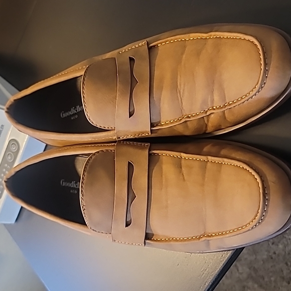 Goodfellow & Co | Shoes | Stunning Goodfellow Co Suede Like Tan Loafers ...
